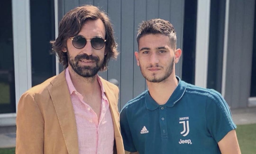 Pirlo torna a Vinovo: la FOTO con una stella della Juve Primavera ... Pirlo torna a Vinovo: la FOTO con una stella della Juve Primavera ...