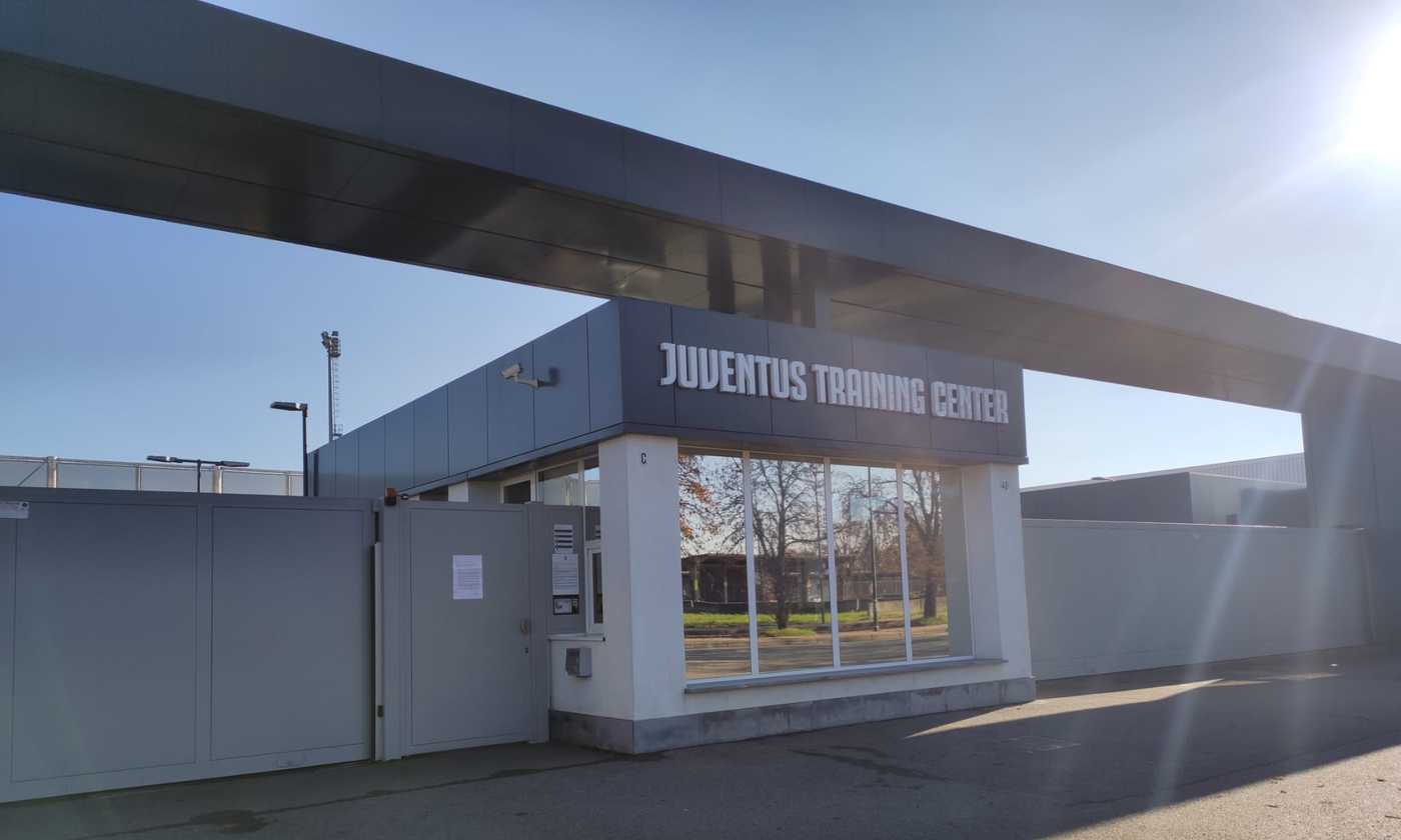 Juve, oggi una visita speciale alla Continassa VIDEO | ilbianconero.com
