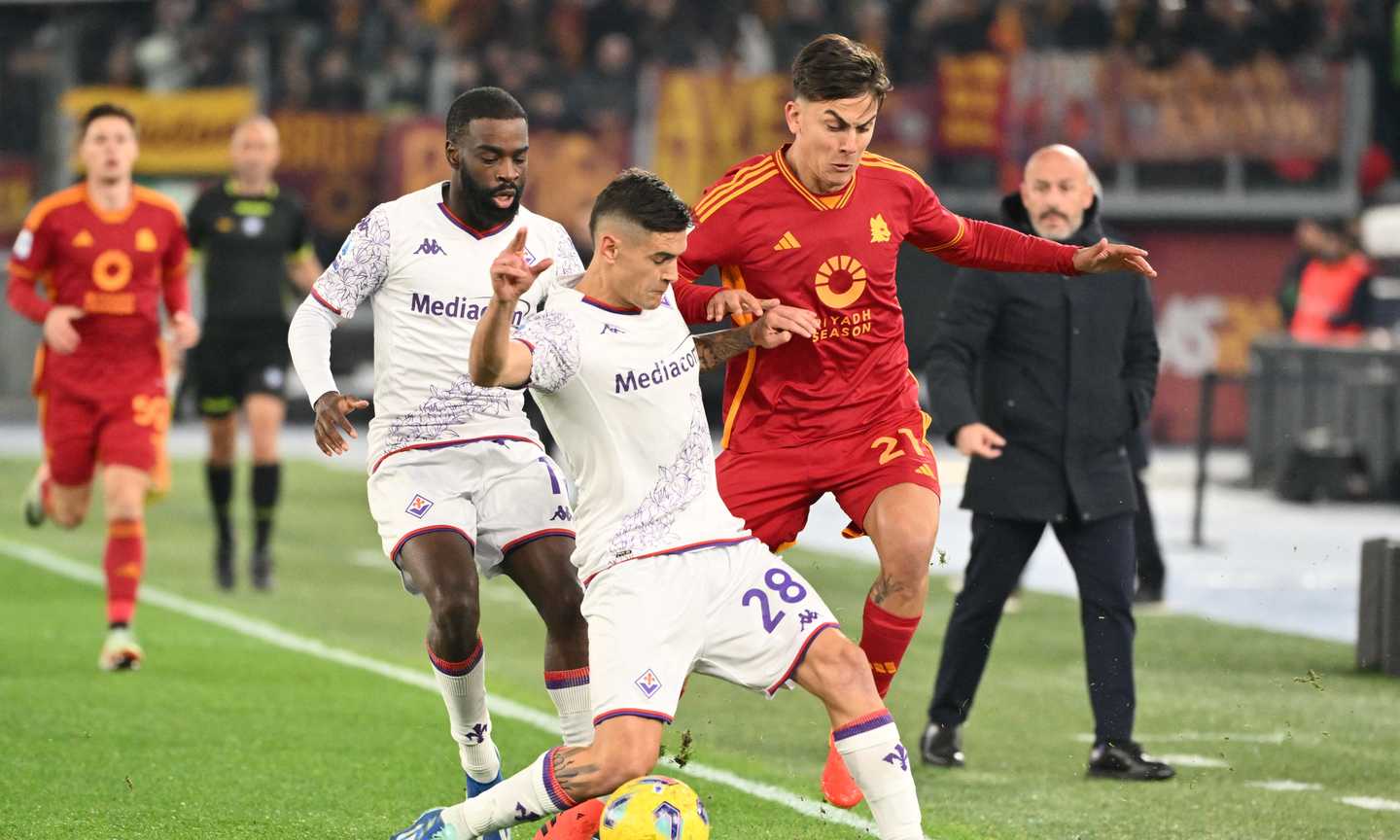 Ex Juve, niente pace per Dybala, lascia il campo per infortunio: le ... Ex Juve, niente pace per Dybala, lascia il campo per infortunio: le ...